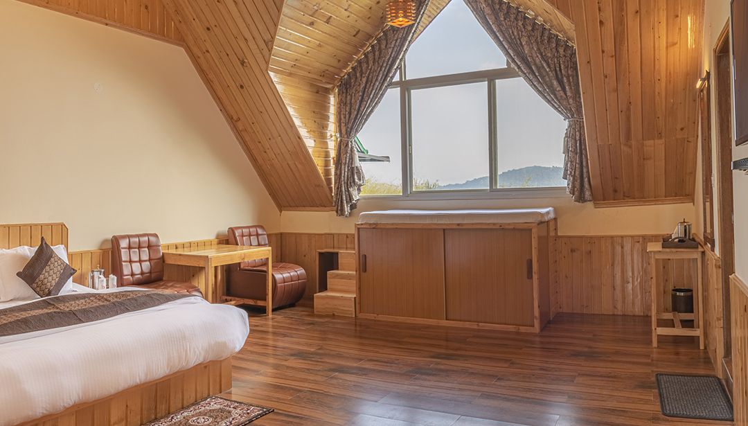 Snow Trails Resort Koti Neen-Luxury Adventure Camping Holiday-Luxury ...